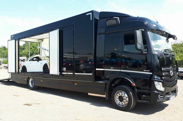 Luxury Car Transport | Traffic Connect